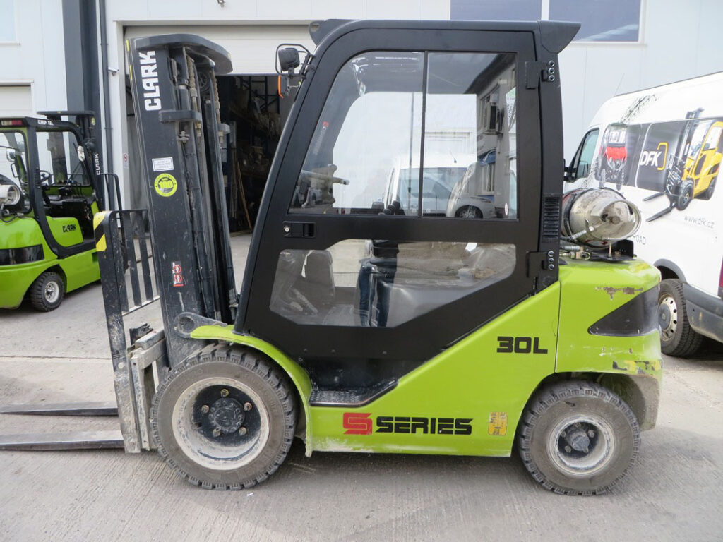 Clark S30L - Kabin Türkiye